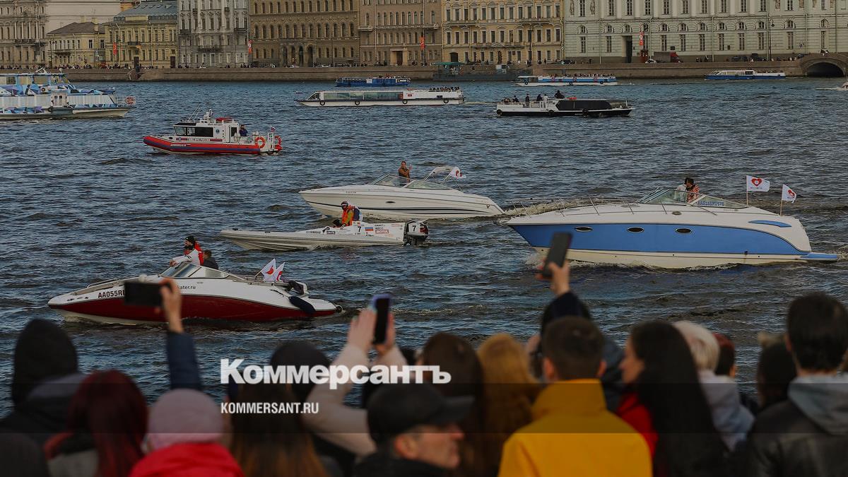 Штрафы до 150 тыс. рублей за ночной выход маломерных судов в Петербурге